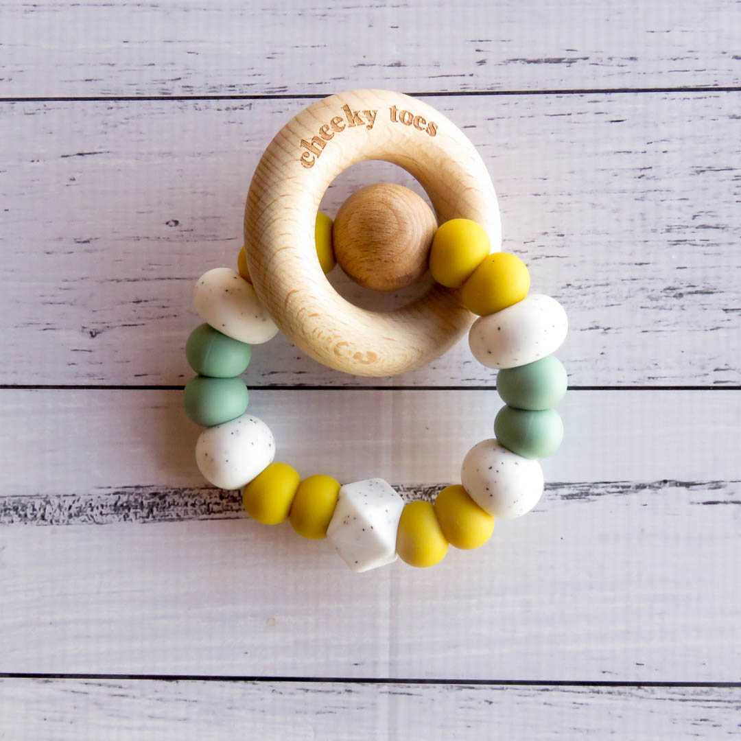 Teething Rattle Toy - Stimulates baby's senses and keeps her happy ...